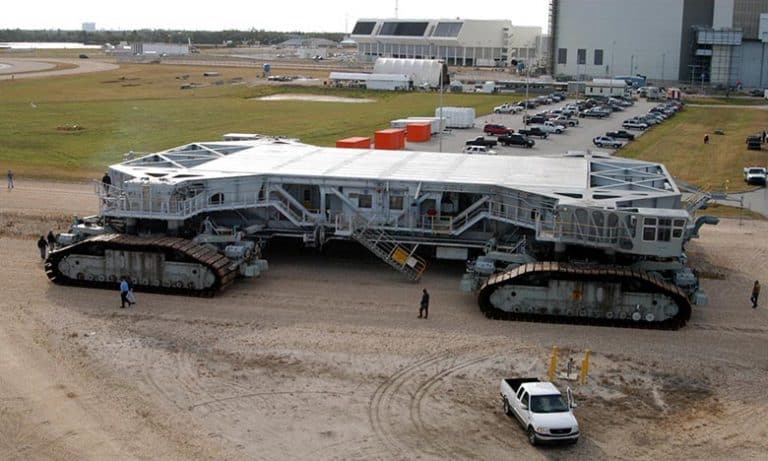 List of The 10 Heaviest Vehicles in the World (With Images)